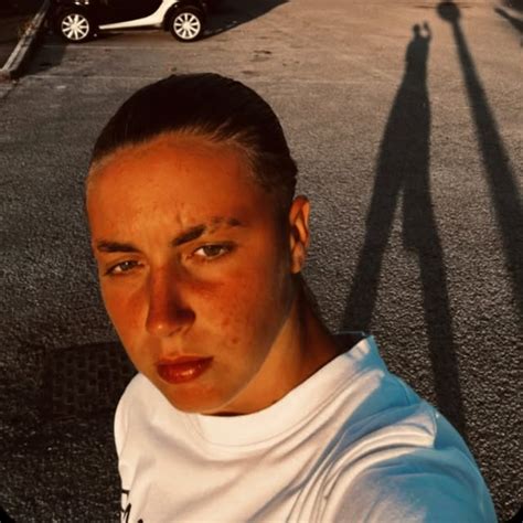 B A R B A R A Barbaraabate • Threads Say More