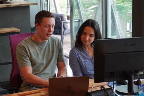 Typescript Tailwindcss Flowbitereact Zorginnovatie Appontwikkeling Devolvio