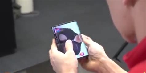 Heboh Bentuk Smartphone Lipat Xiaomi Terungkap Di Dunia Maya Gadgetren