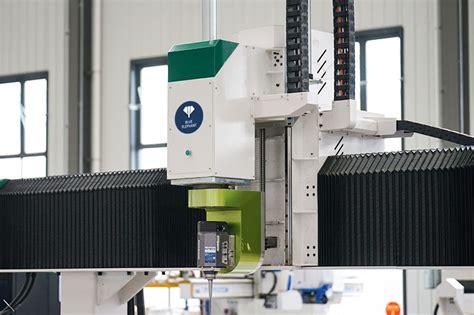 Smart 5 Axis Cnc Machining Center Cnc 5 Axis Router For Mold Industry At Best Price In Germany De