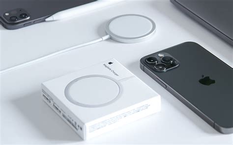 Apple MagSafe Charger - BiteMyApple.co