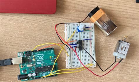 Potentiometer Motor Battery