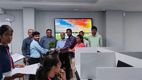 😊 Hello 🔗 Fams After A Long While Its An Update 👇 I Am