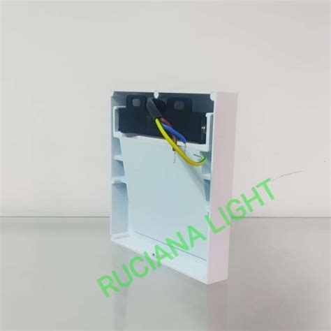 Jual Recommend Lampu Tangga Kotak Led Outdoor Fantas Watt W Wh Ip Lampu Dinding Di Seller