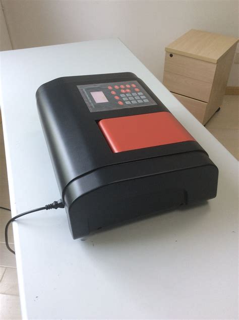 High Grade Spectral Bandwidth 2nm Single Beam Visible Spectrophotometer With Up To 10 Standard