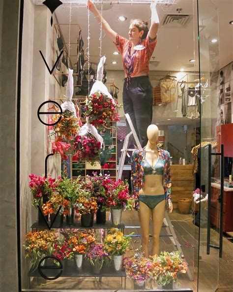 Vitrines De Lojas 190 Ideias De Arquitetura De Lojas Para Salvar Hoje Decoração De Vitrine