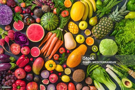 형형색색의 생과일과 채소 다양한 비건 음식 생생한 무지개 배열 과일에 대한 스톡 사진 및 기타 이미지 과일 채소 수박 Istock