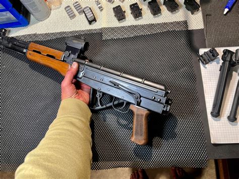 Not Gold Type 81 R Canadaguns