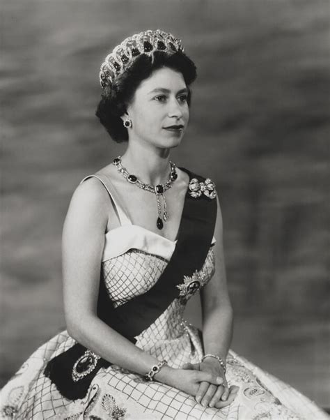 Npg P1447 Queen Elizabeth Ii Portrait National Portrait Gallery