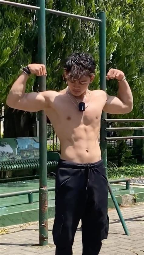 Yonn Indonesian Gym Influencer R Trueratecelebrities