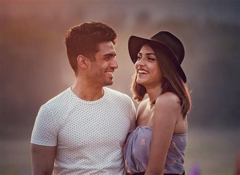 Splitsvilla Fame Shruti Sinha And Rohan Hingoranis Underwater Romance Will Give You Butterflies