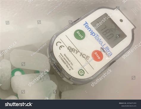 35 Dry Ice Temperature Control Images Stock Photos Vectors Shutterstock
