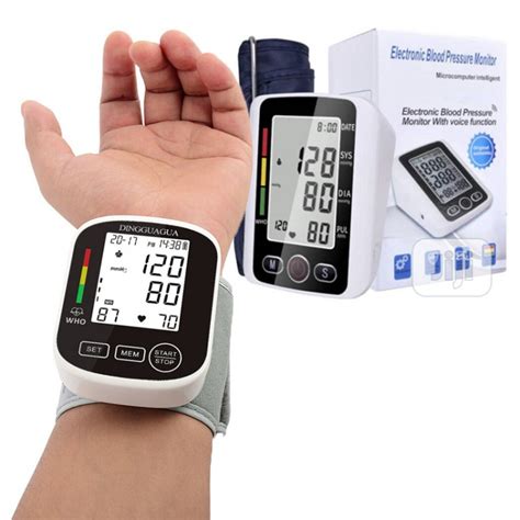 Апарат за кръвно налягане за китка Ukc Bpm 29 автоматичен компактен