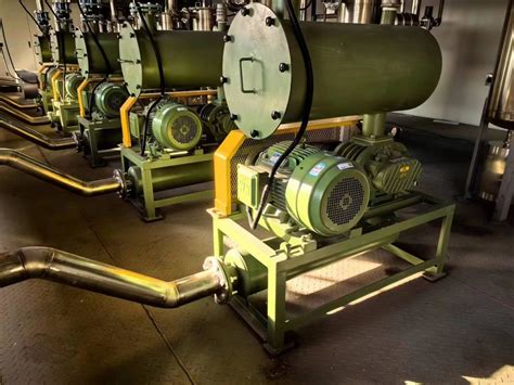 18 5KW 0 04Mpa Three Lobe Roots Blower Application For Pneumatic Transferring Of Powders Grains