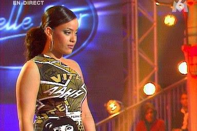 Amel Bent Nue Photos Biographie News De Stars Les Stars Nues