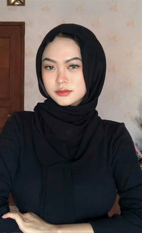 Kumpulan style Jilbab gaul cantik ala jaman now - Tante Bohay