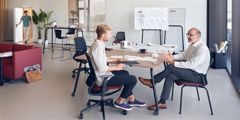 Find The Perfect Lab Desk For Your Home Or Office