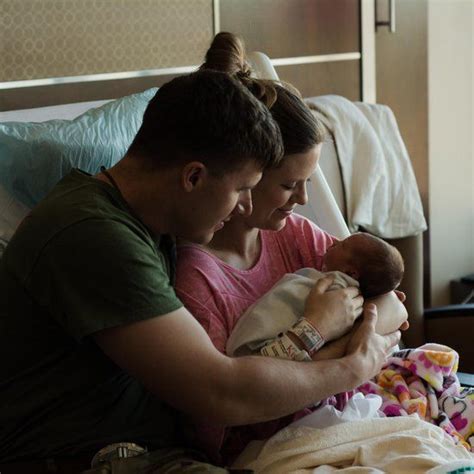 You Wont Be Able To Handle The Sweet Thing 1 Uncle Did On The Day His Niece Was Born Army