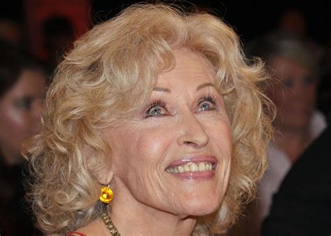 Bibi Johns Mit Jahren L Ftet Sie Ihr Haariges Geheimnis Wunderweib