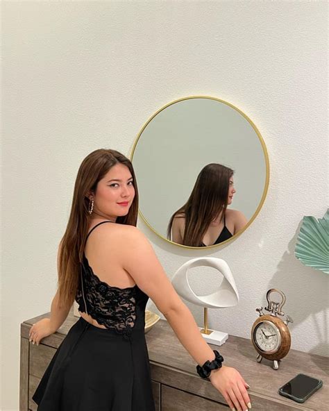 Shradha Bhandari Rbeautifulindianwomen2