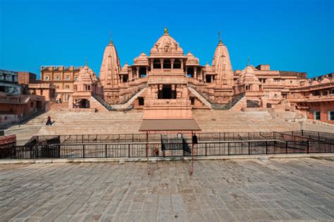 Kashi Vishwanath Temple A Pilgrimage Destination India Travel