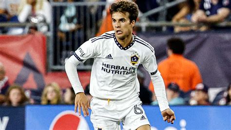 Ex Barcelona Starlet Riqui Puig Emulates David Beckham After Recording Three Assists In La