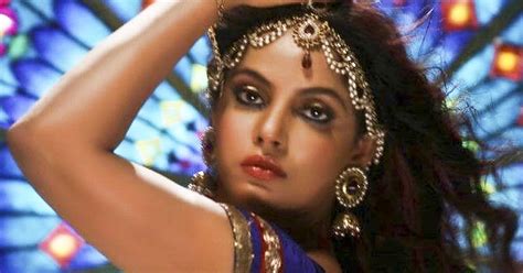 Desi Actress Pictures Hot Dance Stills Of Arya Arora Blue Backround