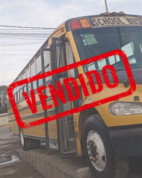 Autobus Freightliner B2 Copia Hidromex