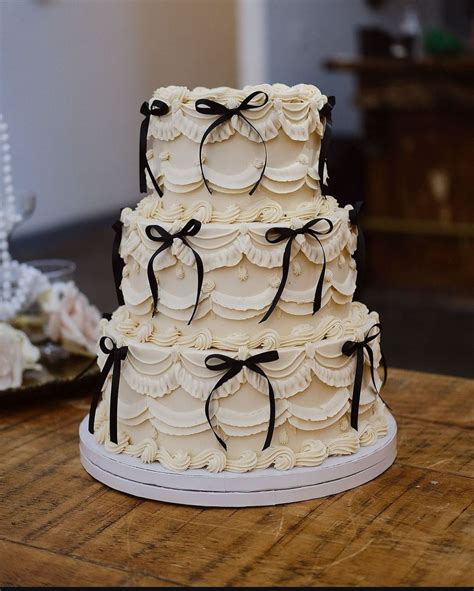Pin By Alis💖 On Boda‍ Aanda Wedding Cakes Vintage Classic Wedding Cake