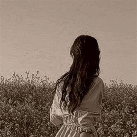 ℛℴ𝒶𝒶 اخبرني