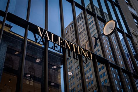 Valentino restructures its activities and adds two new management ...
