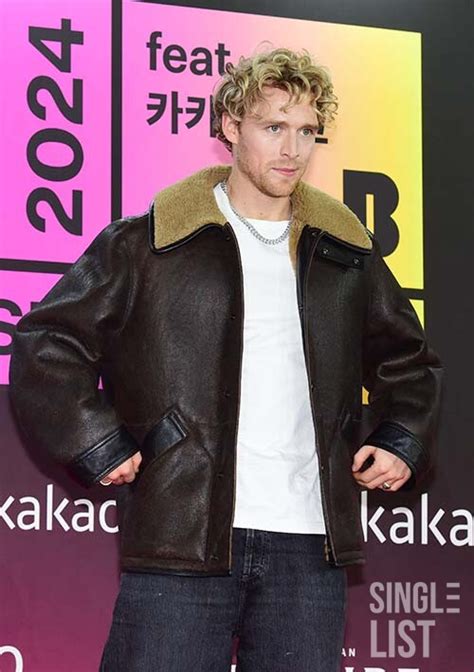 [포토] 크리스토퍼 덴마크 팝스타의 K 하트