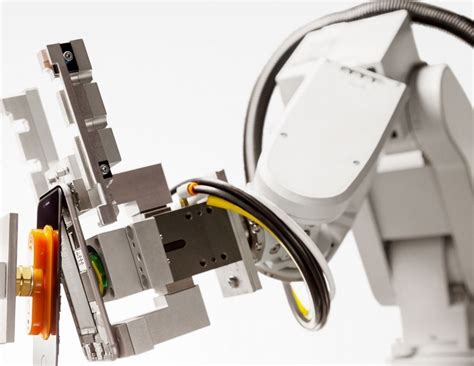 Apple Lancia La Sfida Lobiettivo è Usare Il 100 Di Materiali