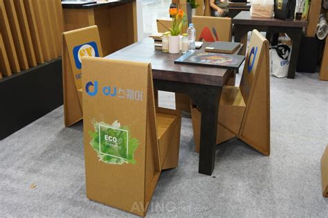 네오폼 K Print 2024서 벌집에서 모티브 얻은 ‘허니컴 보드 공개 고품질 친환경 소재로 우뚝 설 것”