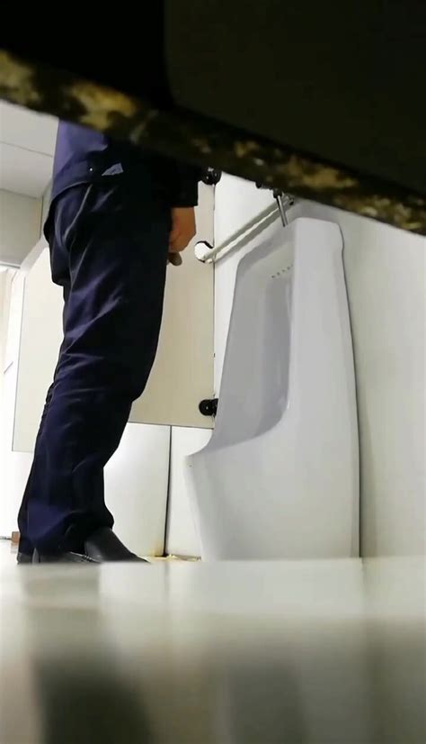 Spy Daddy Piss 13