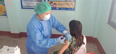 ဘီးလင်းမြို့နယ်ရှိ ကျန်းမာရေးဝန်ထမ်းများအား ကိုဗစ် ၁၉ ကာကွယ်ဆေး စတင်ထိုးနှံပေး Information