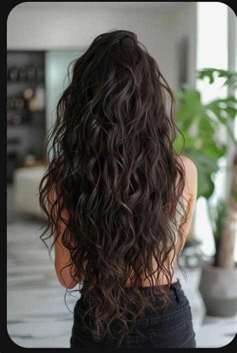 29 Versatile Layered Haircuts That Go Beyond Straight Long Hair Soft