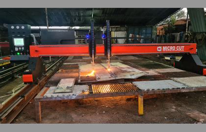MULTI TORCH CNC PLASMA OR OXYFUEL CUTTING MACHINE