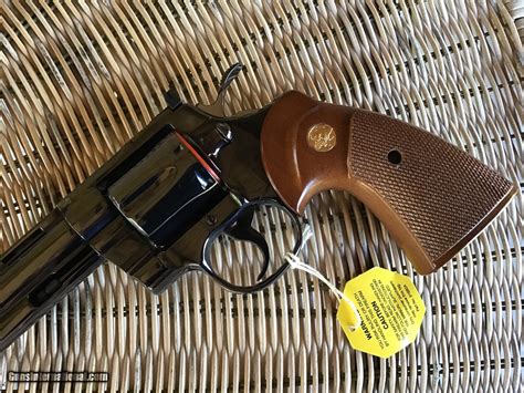 Colt Python 38 Spc Cal Target 8 Royal Blue Mfg 1980 New Unfired