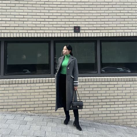 롱코트 며느리룩 설연휴코디 Feat 샤넬 클래식 미듐 금장 네이버 블로그