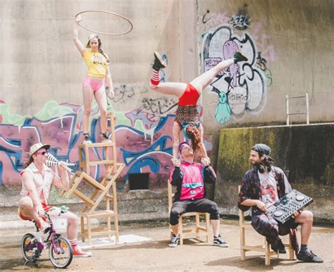 Stack That Bass Theatreview