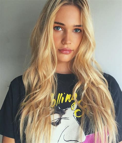 Pin On Noel Capri Berry