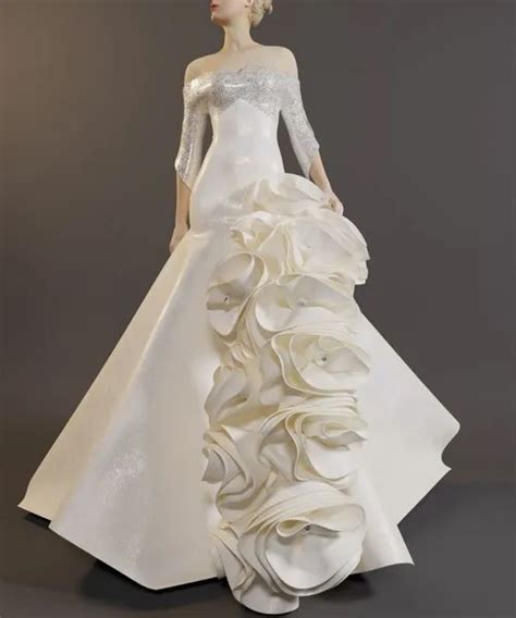 آموزش تخصصی و انجام پروژه های طراحی لباس و مد