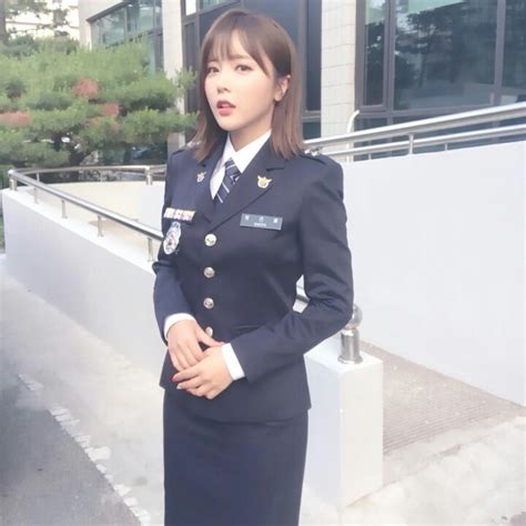 경찰 제복 입은 홍진영 연예이슈 수다방 네모판