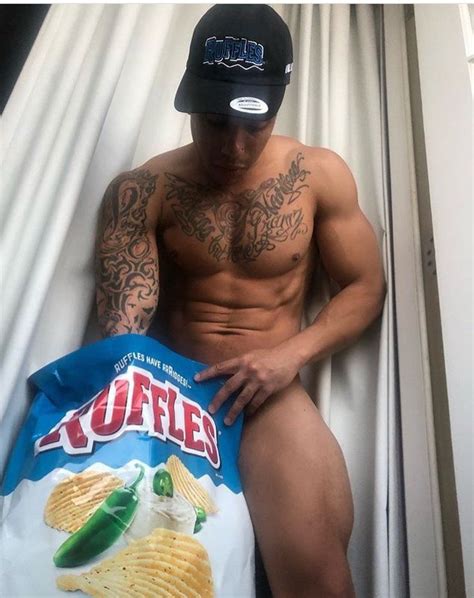 Hung Model Jeramie Hollins Nude Pics And Videos