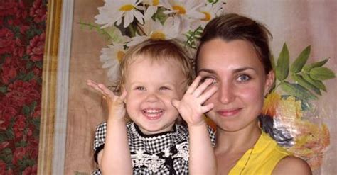 Обобщението на отношенията ни с доведения ми баща беше моята бременност Разбира се нито Максим