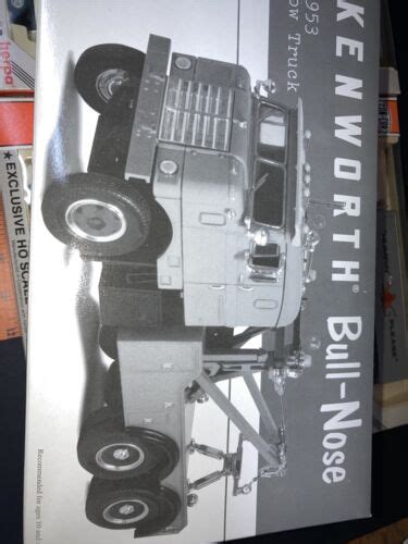 First Gear 1953 Kenworth Bullnose Tiger Paw Wrecker Tow Truck 19 2557