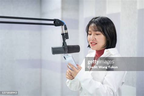 Announcer Mic Photos And Premium High Res Pictures Getty Images