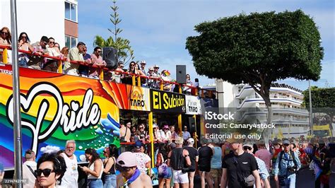 그란 카나리아의 자유와 다양성을 기념하는 마스팔로마스 게이 프라이드 퍼레이드 Gay Pride Parade에 대한 스톡 사진 및 기타 이미지 Gay Pride