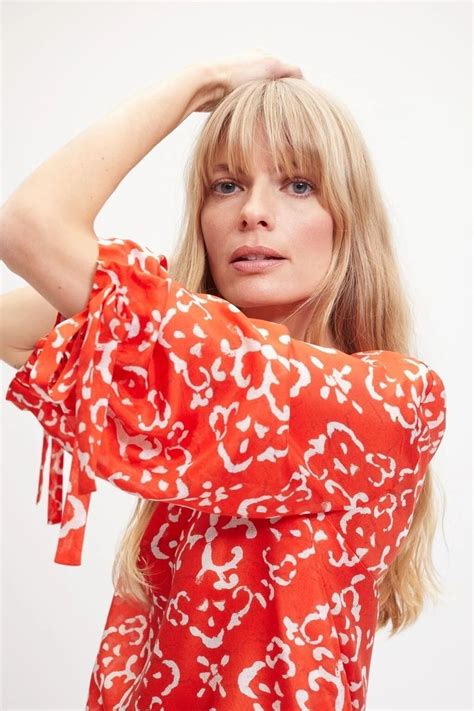 Julia Stegner Picture